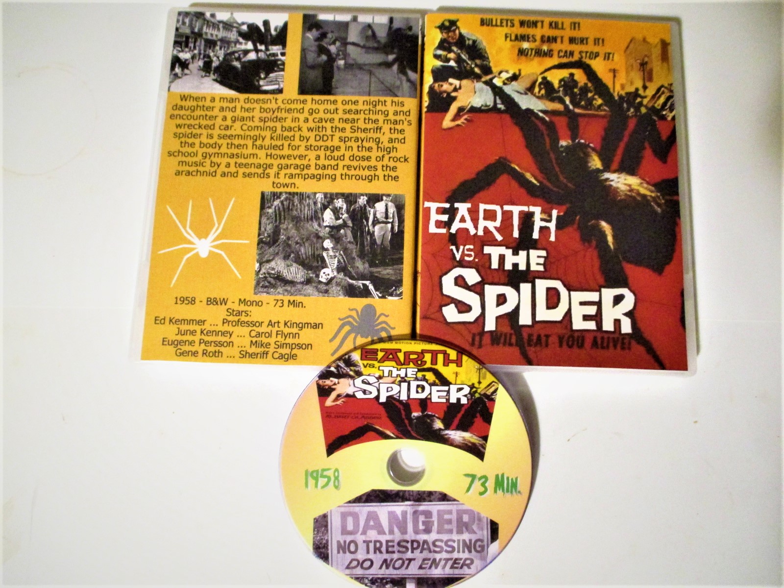 Earth Vs. The Spider - Vintage-Analog-Digital Media